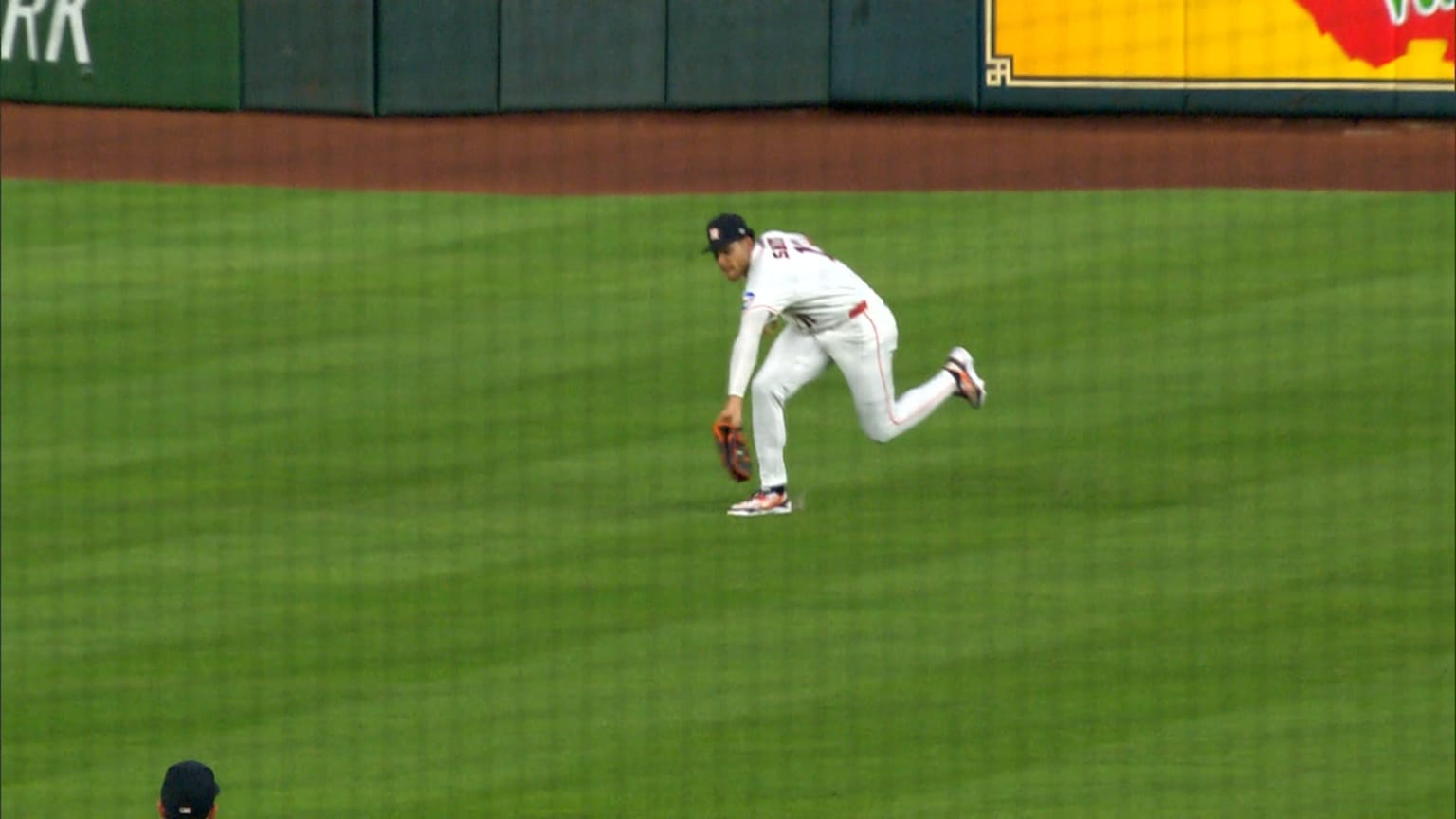 Cam Smith's running catch | 05/05/2026 | Houston Astros