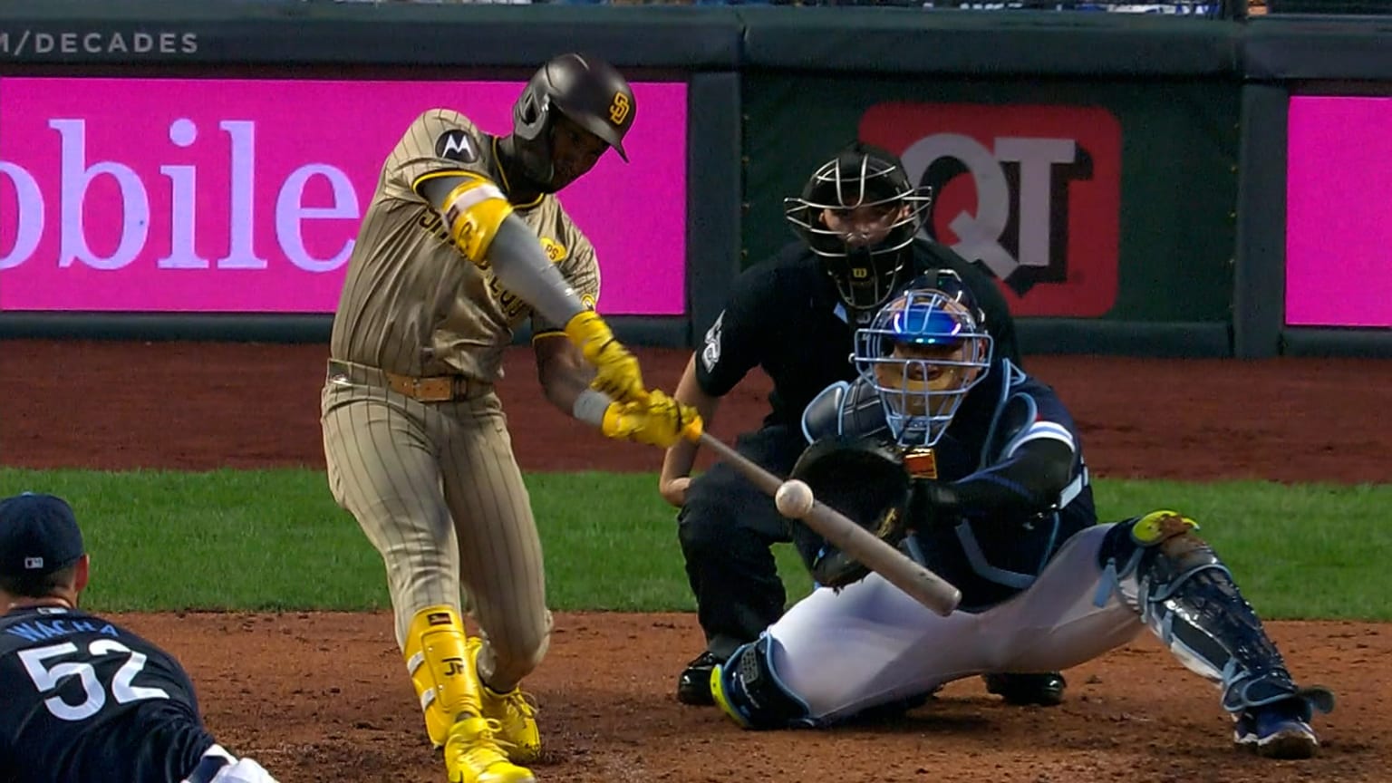 Jurickson Profar's RBI single | 05/31/2024 | San Diego Padres