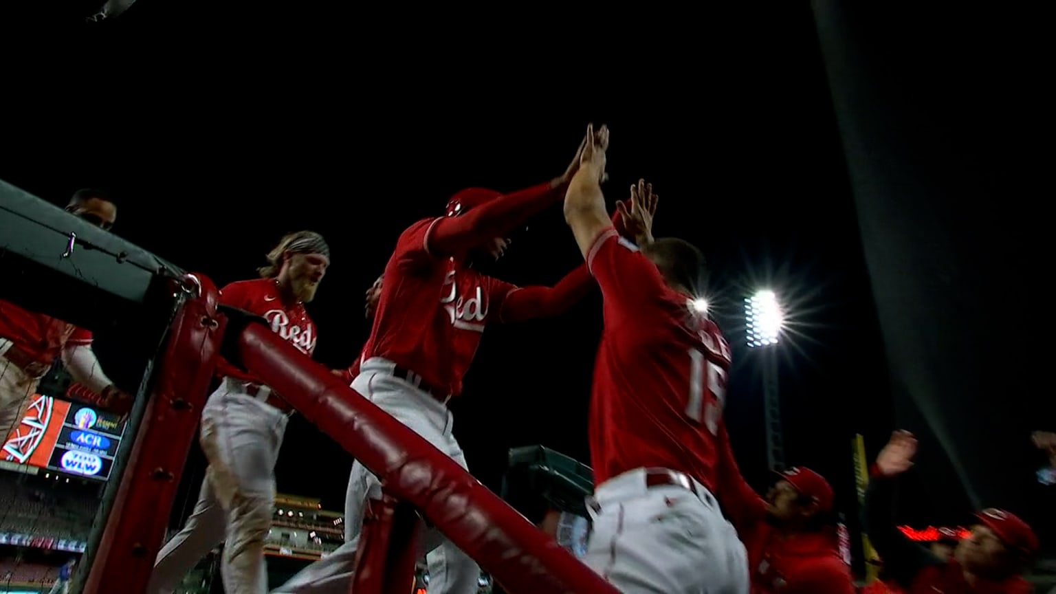 Reds put together a six-run 8th to take a 7-6 lead | 04/25/2023 ...