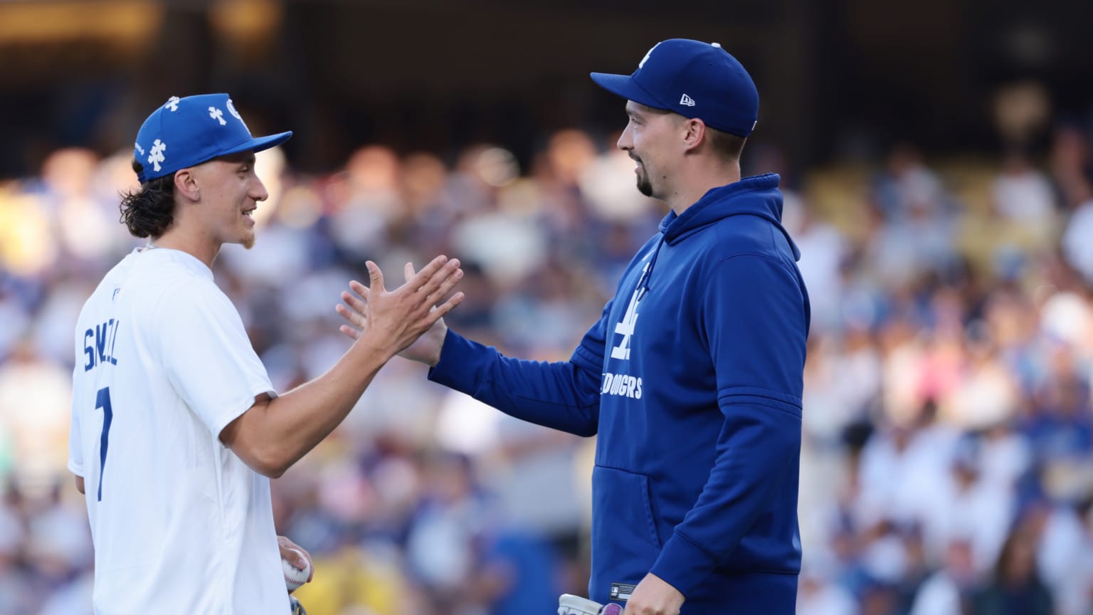 Snell brothers throw out ceremonial first pitch | 06/16/2025 | MLB.com