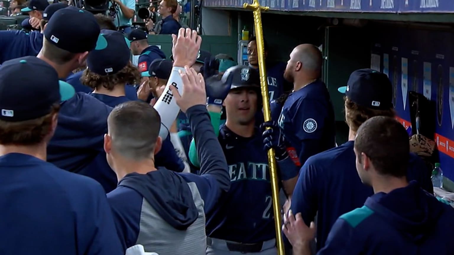 Dylan Moore conecta un jonrón en solitario | 22/05/2025 | Los Mariners ...