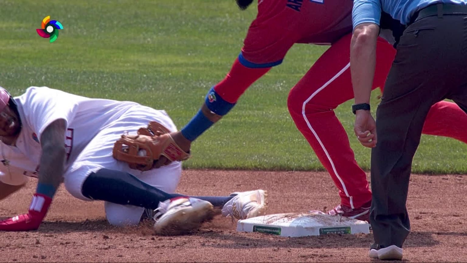 Jose Ramos steals second base in the third inning | 03/09/2023 | MLB.com