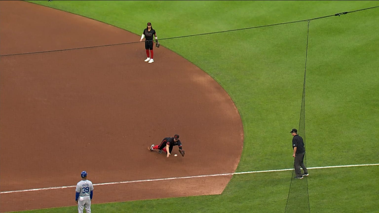 Ty France's diving stop | 08/16/2024 | Cincinnati Reds