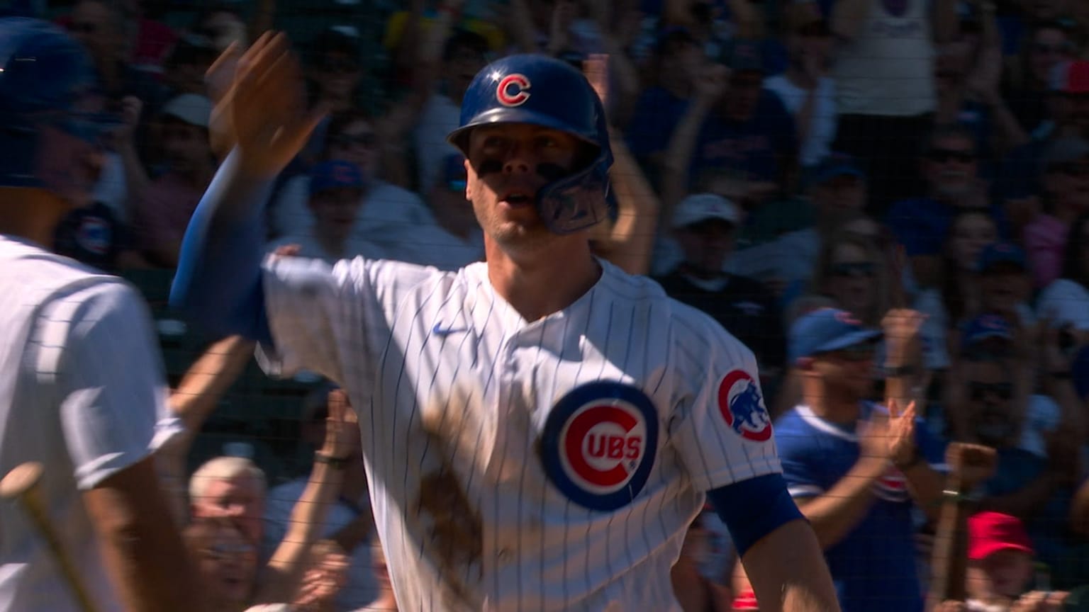 P.J. Higgins lifts a sacrifice fly to center field | 09/08/2022 ...