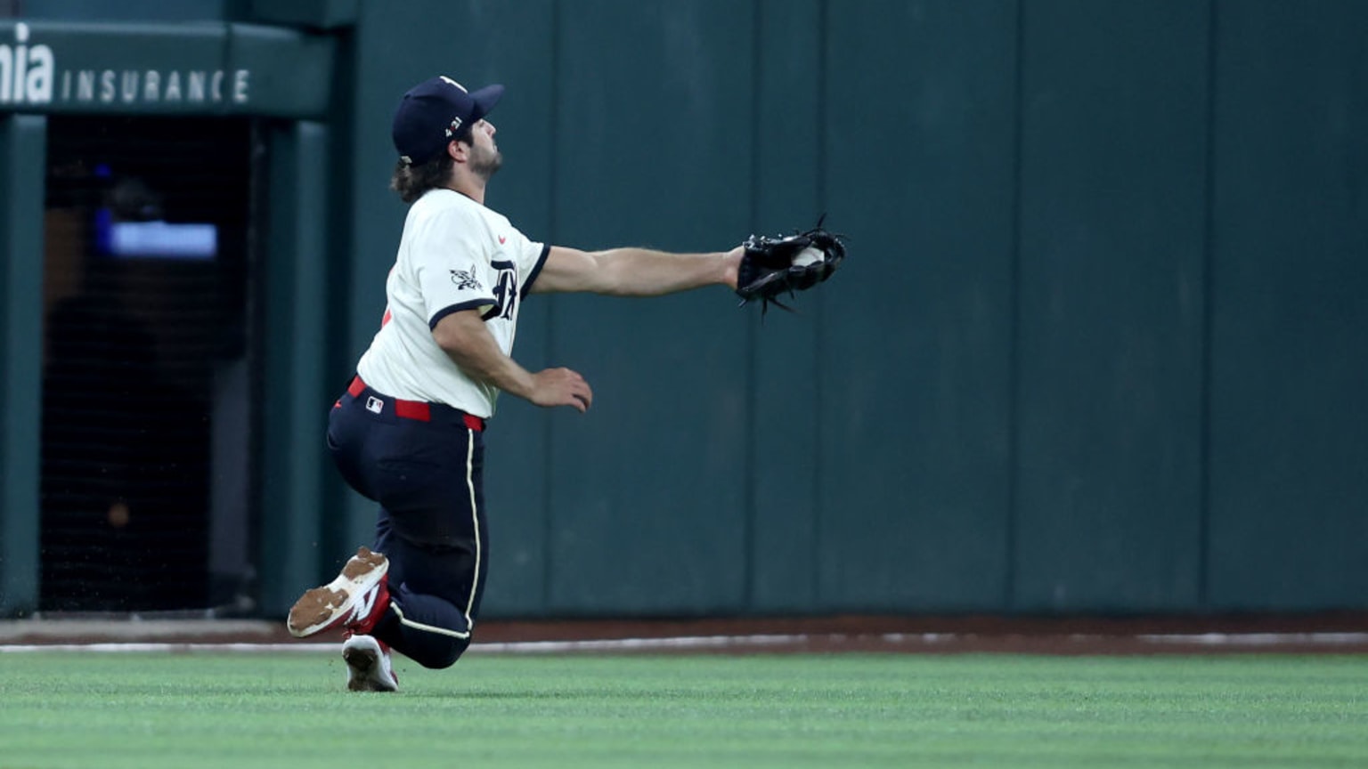 Josh Smith wins Play of the Week for slick catch | 07/22/2024 | MLB.com