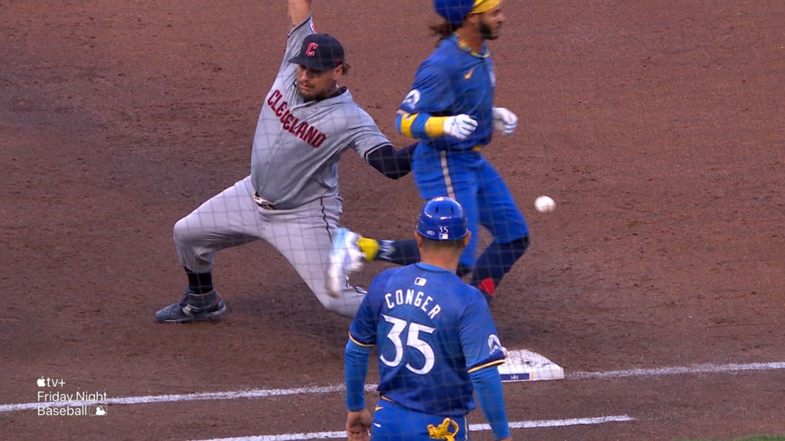 Christian Vázquez scores on error | 08/09/2024 | Minnesota Twins