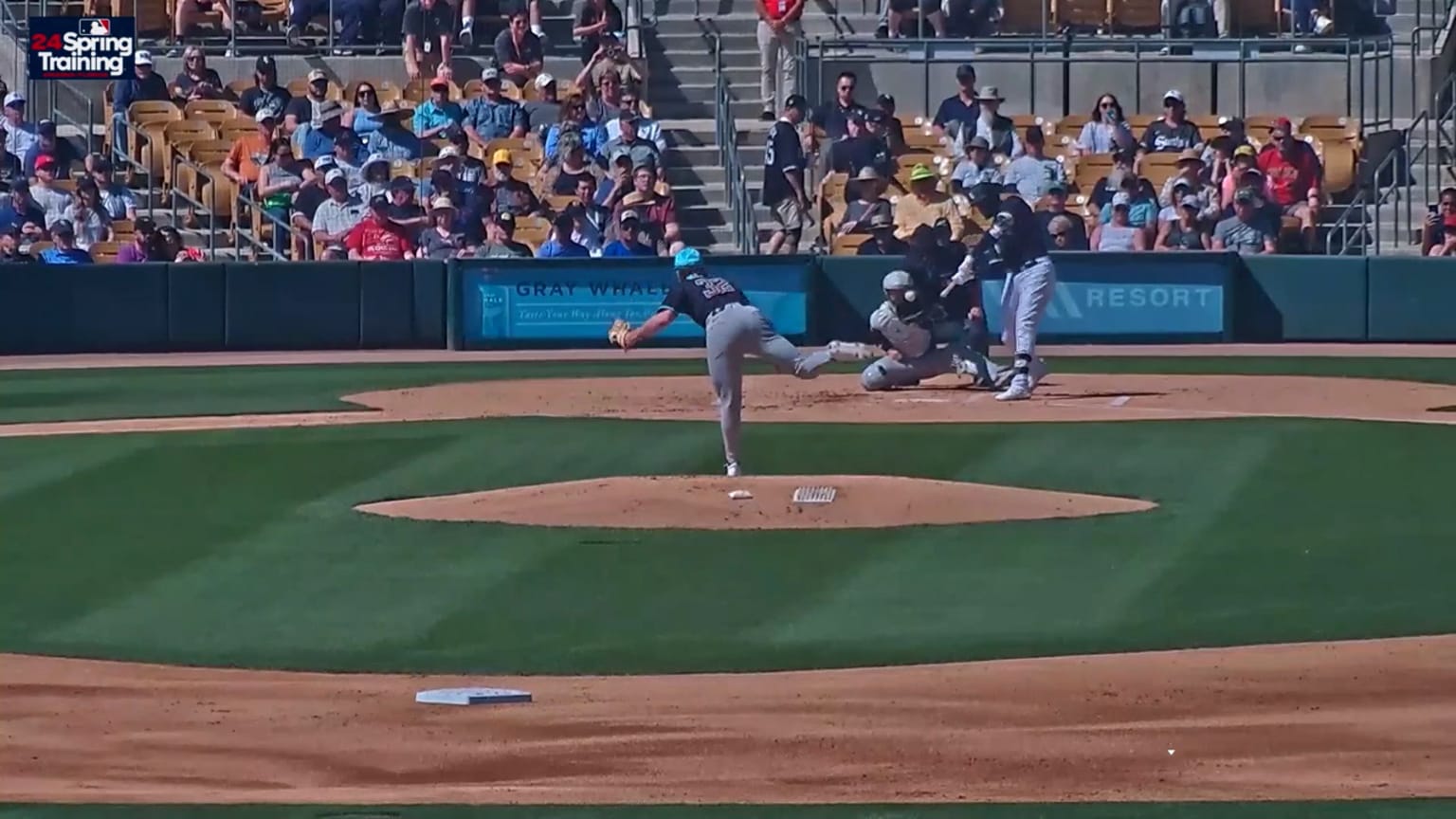 Brandon Pfaadt fans Luis Robert Jr. in the 1st inning | 03/04/2024 ...