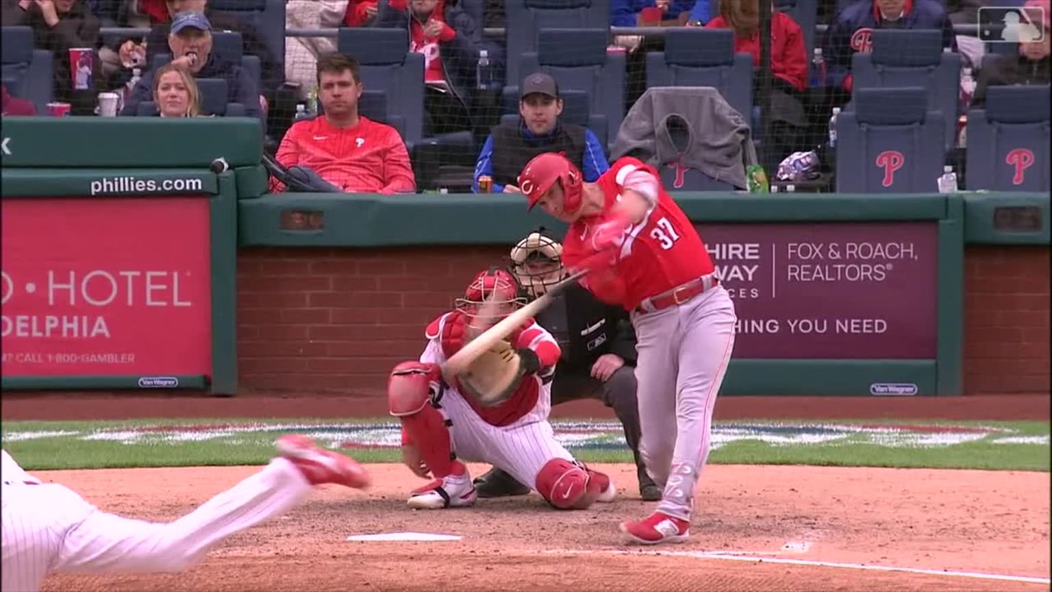 Tyler Stephenson's RBI double ties game 2-2 in 6th | 04/07/2023 ...