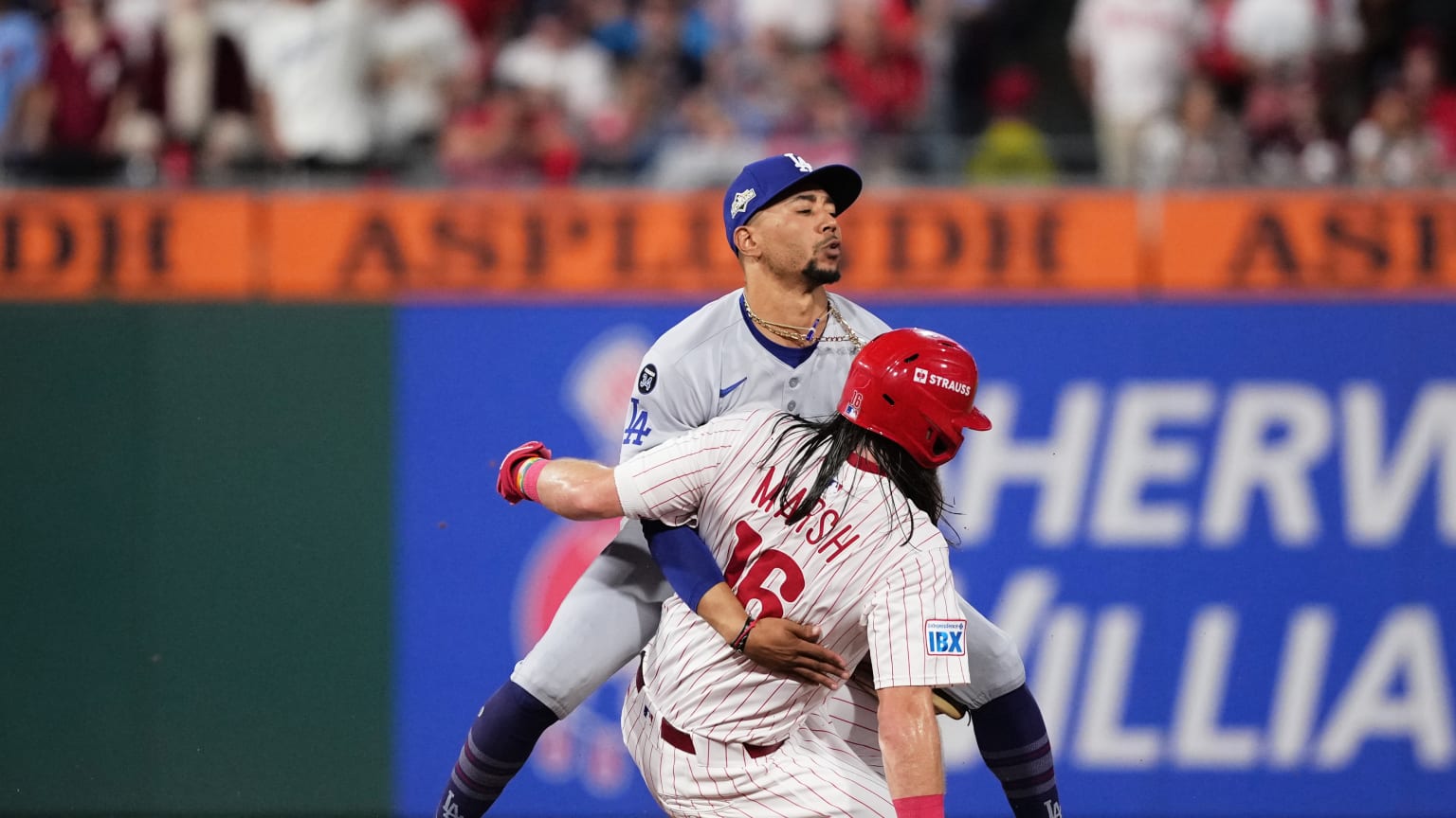 Blake Snell picks off Brandon Marsh | 10/06/2025 | MLB.com