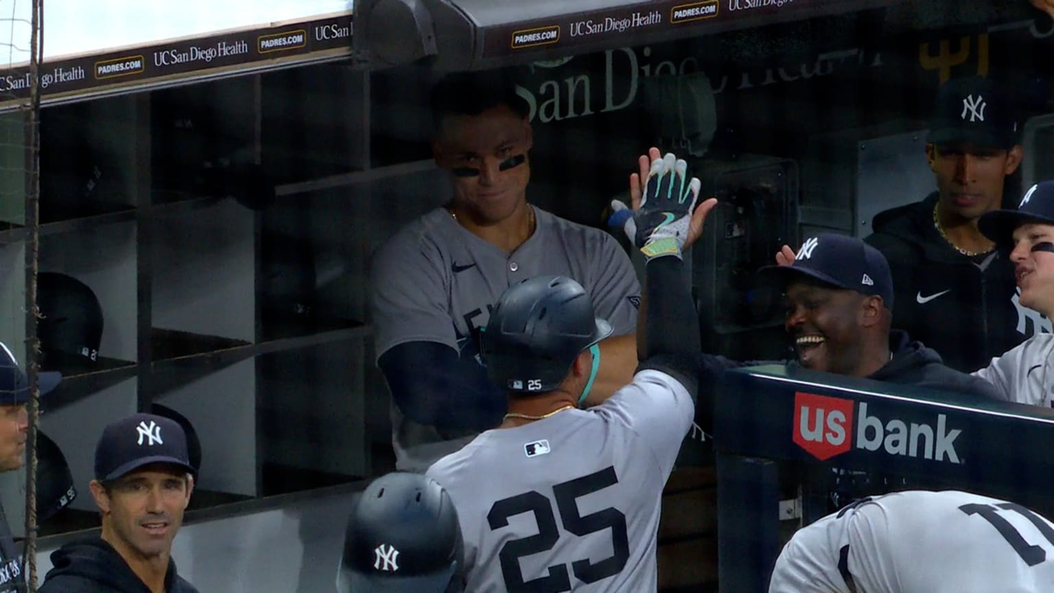 Gleyber Torres pega batazo de vuelta entera | 24/05/2024 | Los Yankees de Nueva York