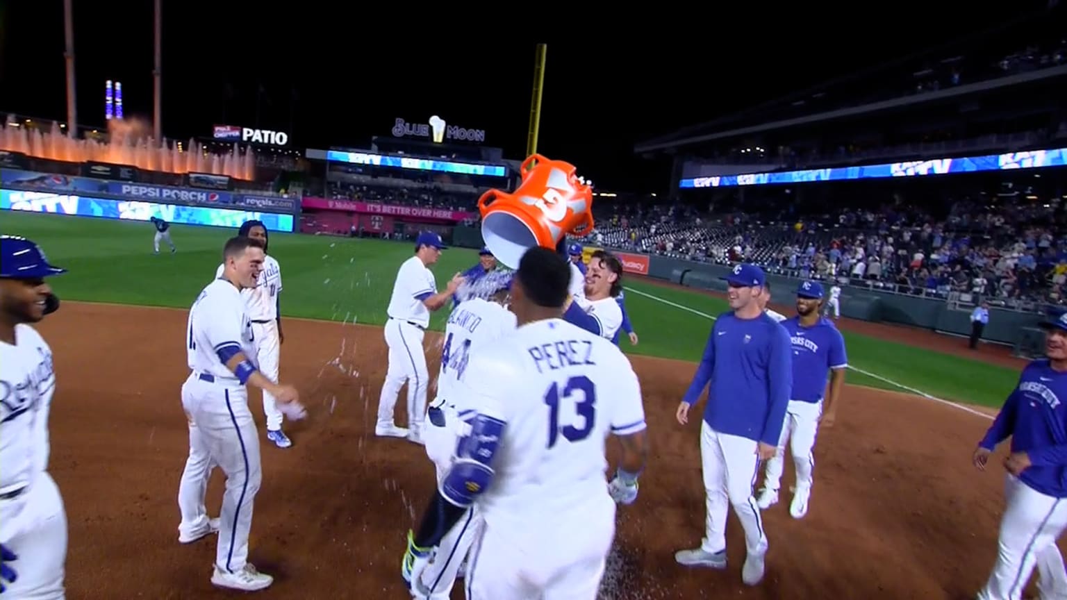 Royals score two in the 9th in comeback vs. Mariners | 08/14/2023 ...