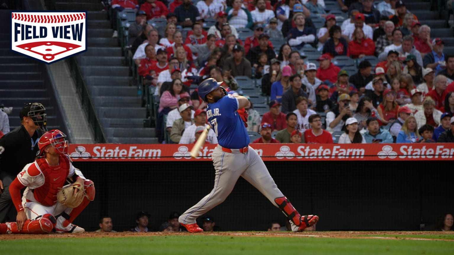Field View: Vladimir Guerrero Jr. two-run homer | 04/20/2026 | Toronto ...