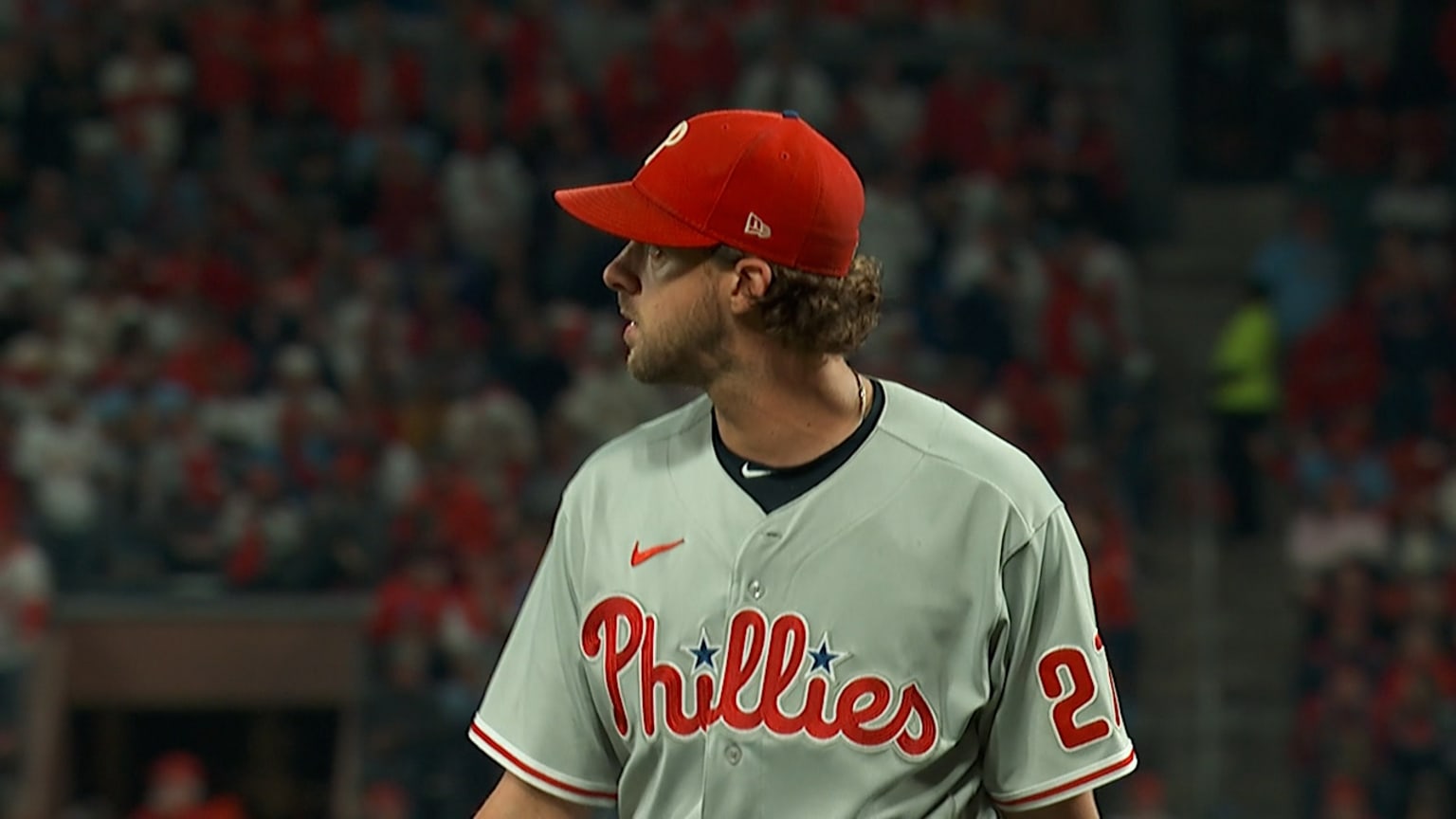 Aaron Nola makes the Play of the Day NFT | 08/10/2022 | Lasmayores.com