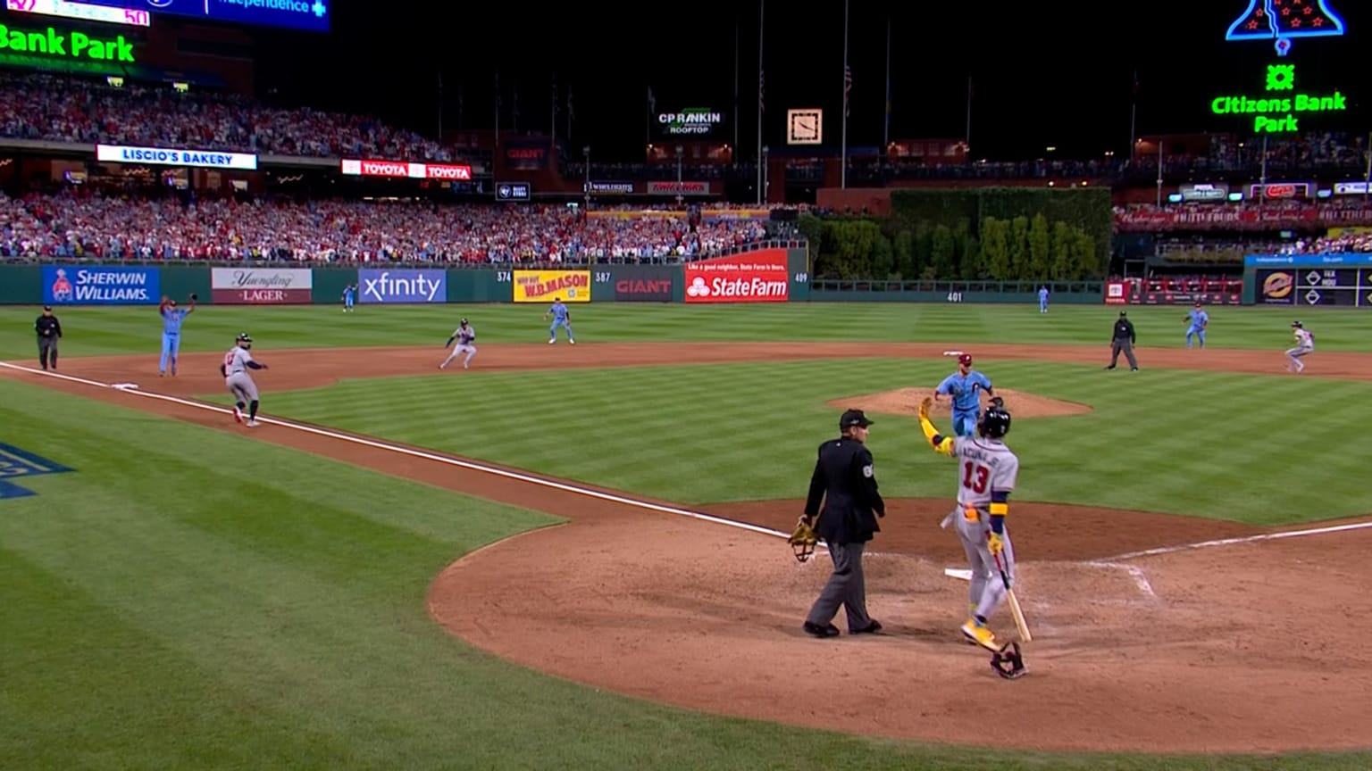 Kevin Pillar stays put on a wild pitch in the 7th | 10/12/2023 ...