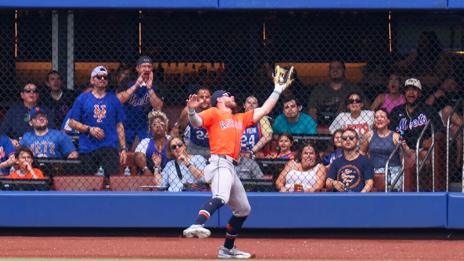 Trey Cabbage's outstanding catch | 06/30/2024 | Houston Astros