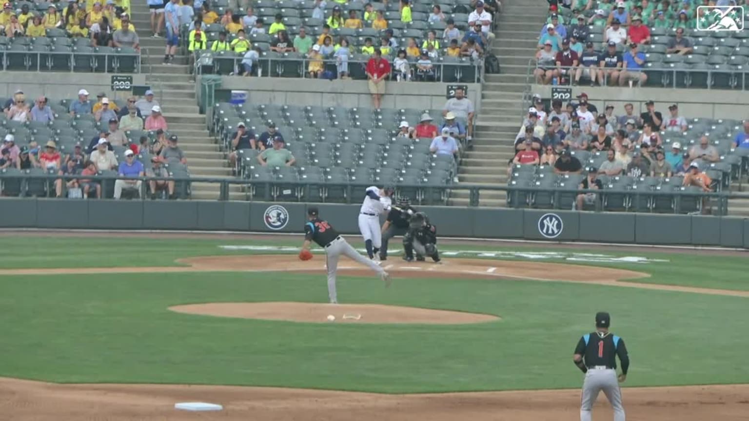Trey Sweeney hammers a solo homer in the 1st | 07/25/2023 | New York ...