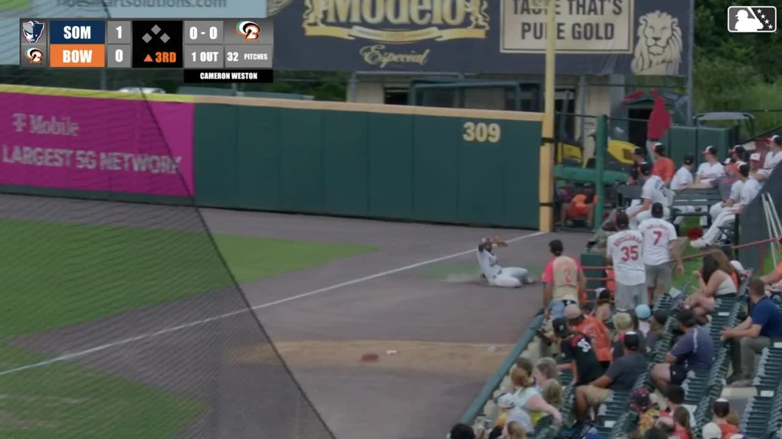 Donta' Williams' sliding catch | 08/03/2024 | MLB.com