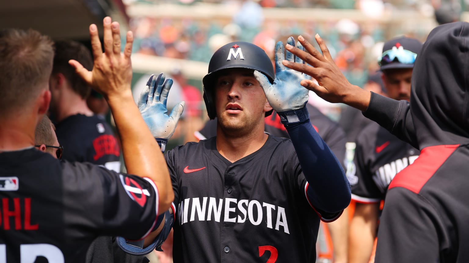 Brooks Lee's solo home run (11) | 08/06/2025 | MLB.com