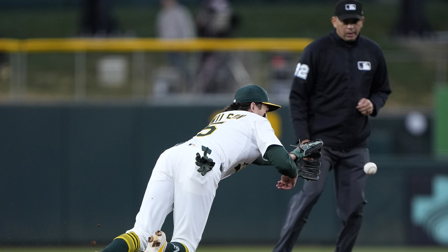 Jacob Wilson's smooth diving stop | 04/24/2025 | Athletics