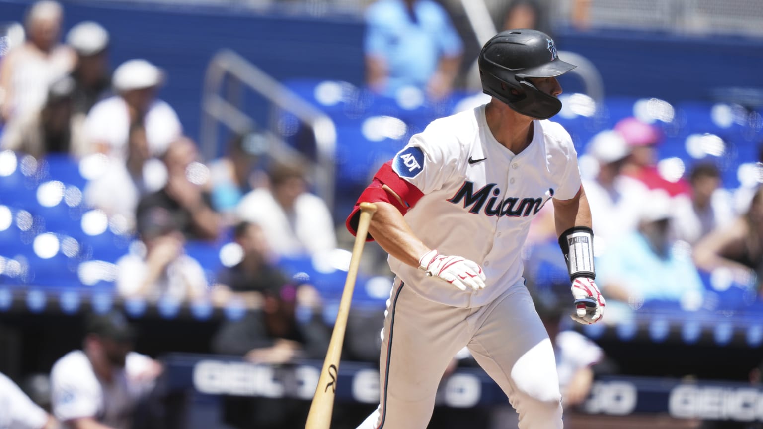 Rob Brantly's three-hit game | 04/17/2025 | MLB.com