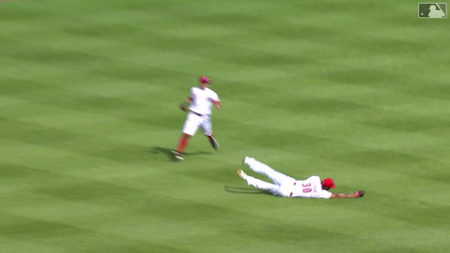 Will Benson makes a nice diving catch in the 6th | 07/22/2023 ...