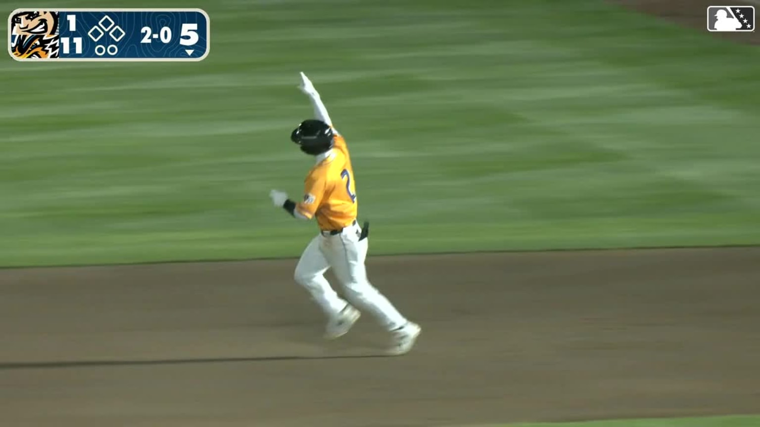 Cooper Ingle slugs his first homer of the year | 04/10/2025 | MLB.com