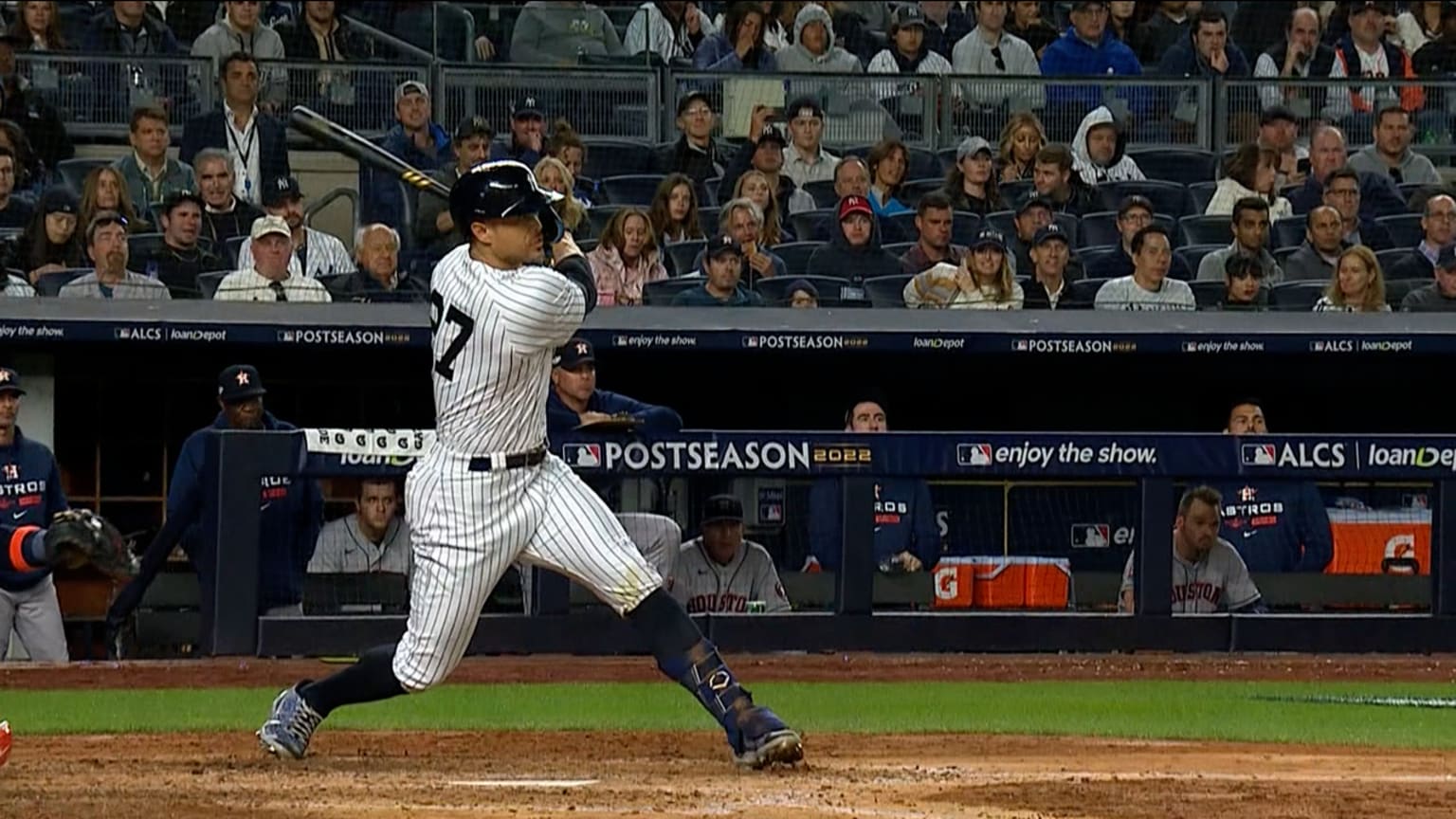 Stanton pega doble para el primer hit de los Yankees | 22/10/2022 | Los ...