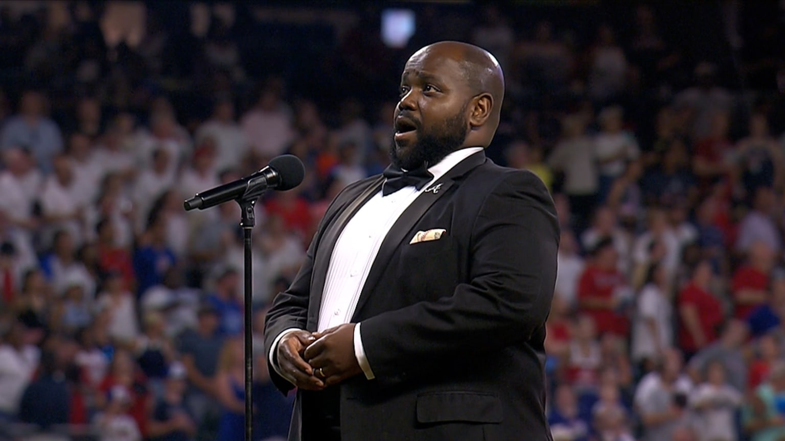 Timothy Miller performs God Bless America | 07/04/2024 | Atlanta Braves