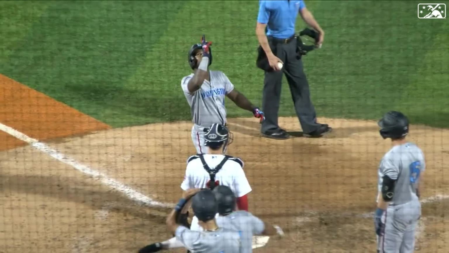Jeremy De La Rosa swats a three-run homer in the 10th | 07/26/2023 ...