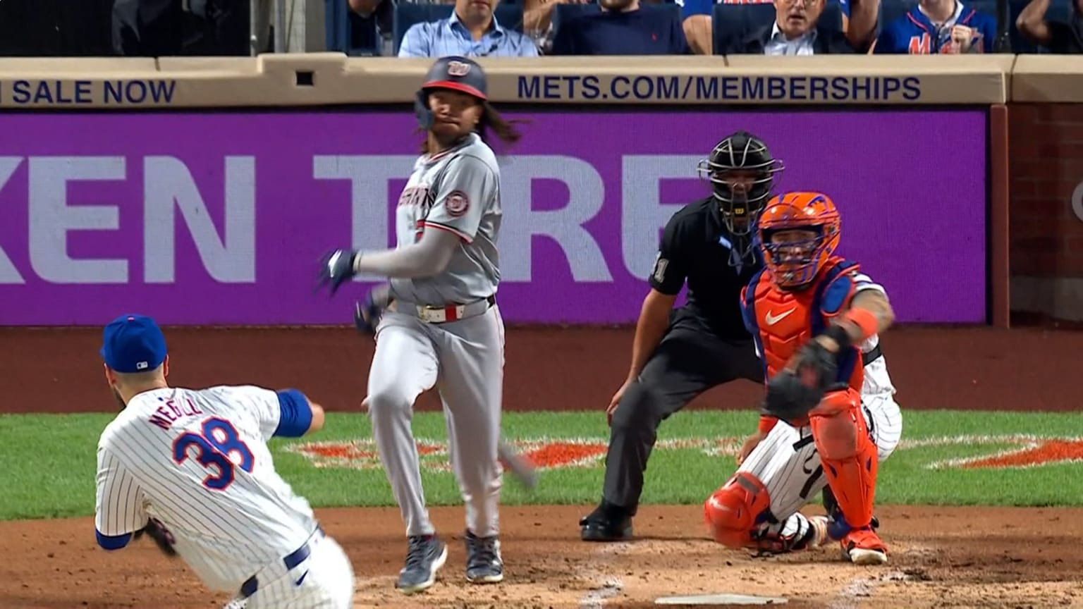 James Wood drives in Jacob Young | 09/17/2024 | Washington Nationals