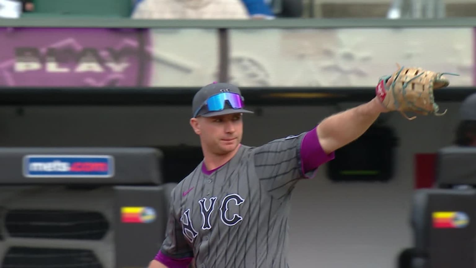 Brett Baty's smooth scoop and throw to first | 05/31/2025 | New York Mets