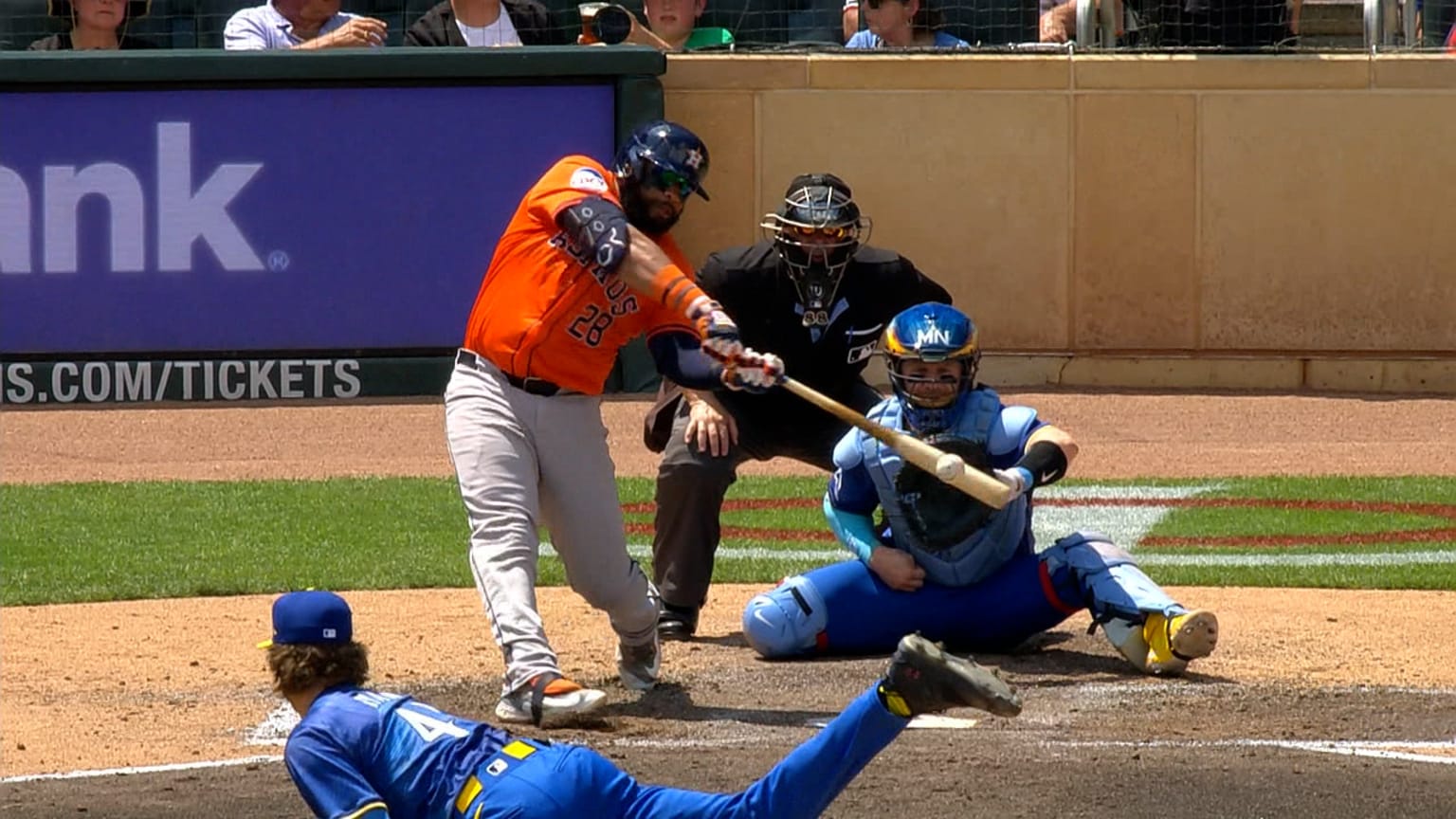 HR de 2 rayas de Jon Singleton | 06/07/2024 | Los Astros de Houston