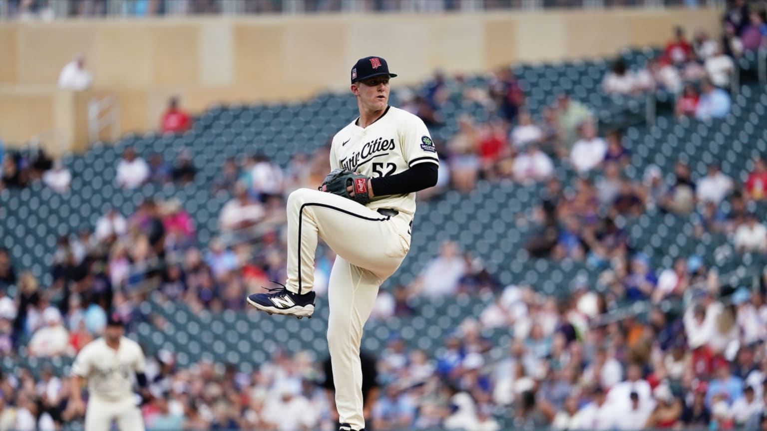 Zebby Matthews fans CJ Abrams | 07/25/2025 | Minnesota Twins