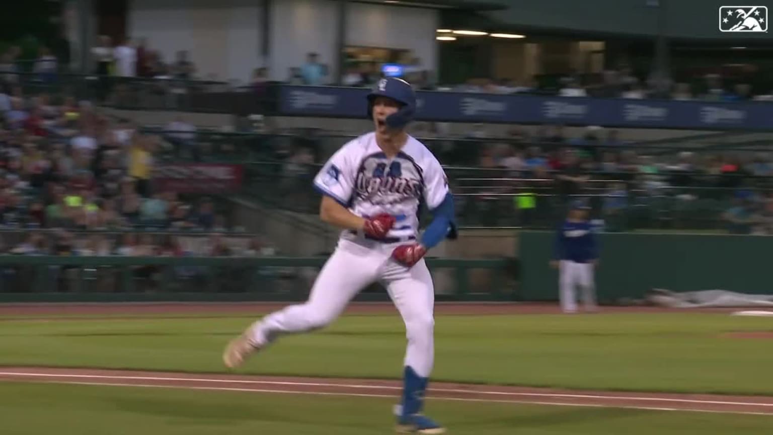 Damon Keith cranks a home run in the 6th | 06/11/2023 | MLB.com