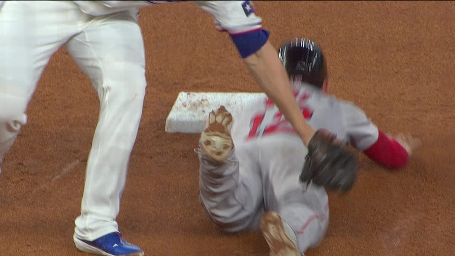 Connor Wong steals second after review | 08/03/2024 | Texas Rangers