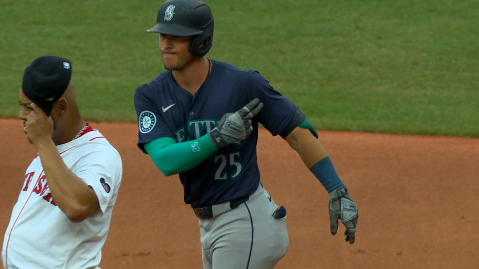 Dylan Moore's RBI single | 07/31/2024 | Seattle Mariners