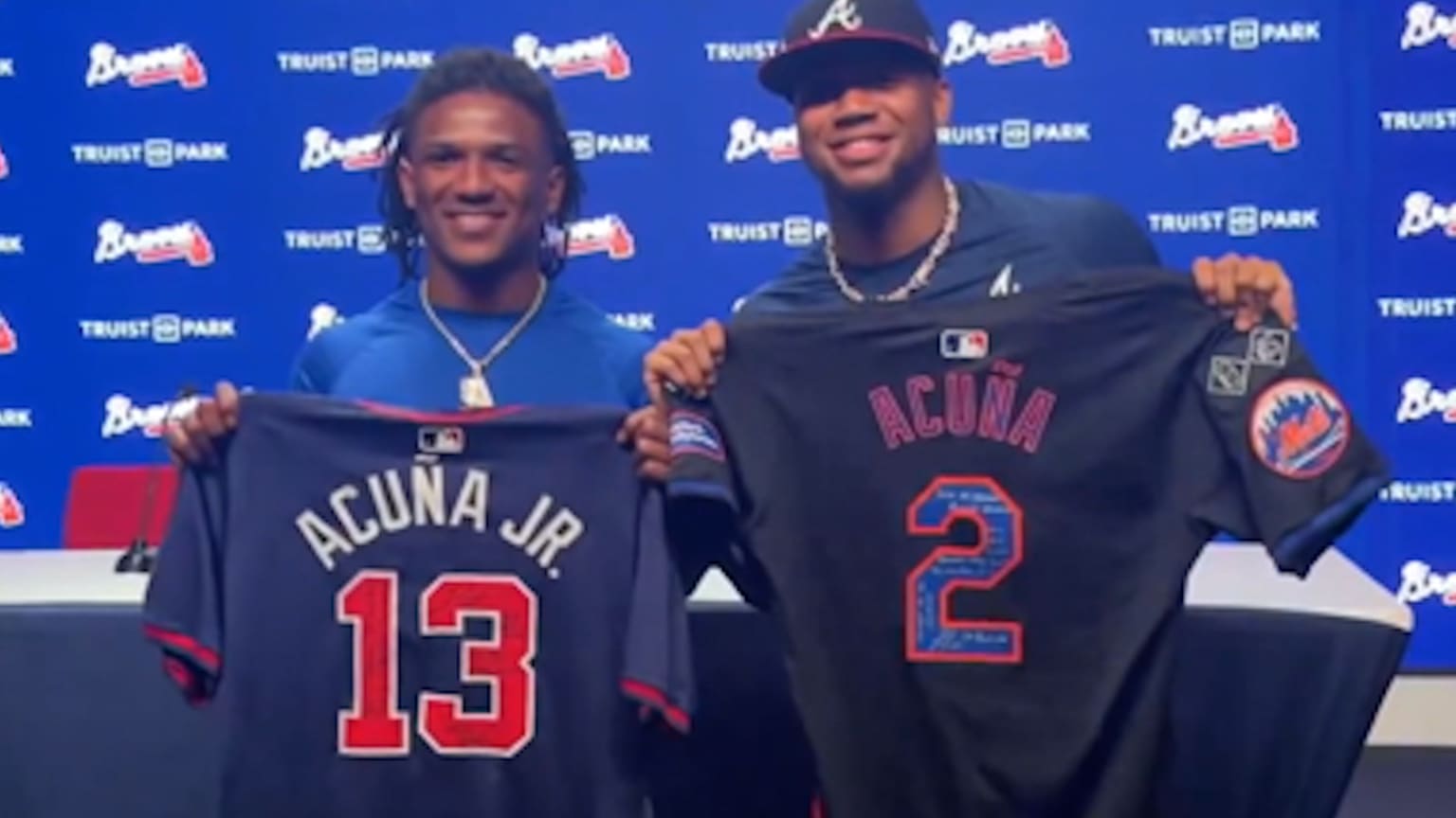 The Acuña brothers swap jerseys | 09/24/2024 | New York Mets