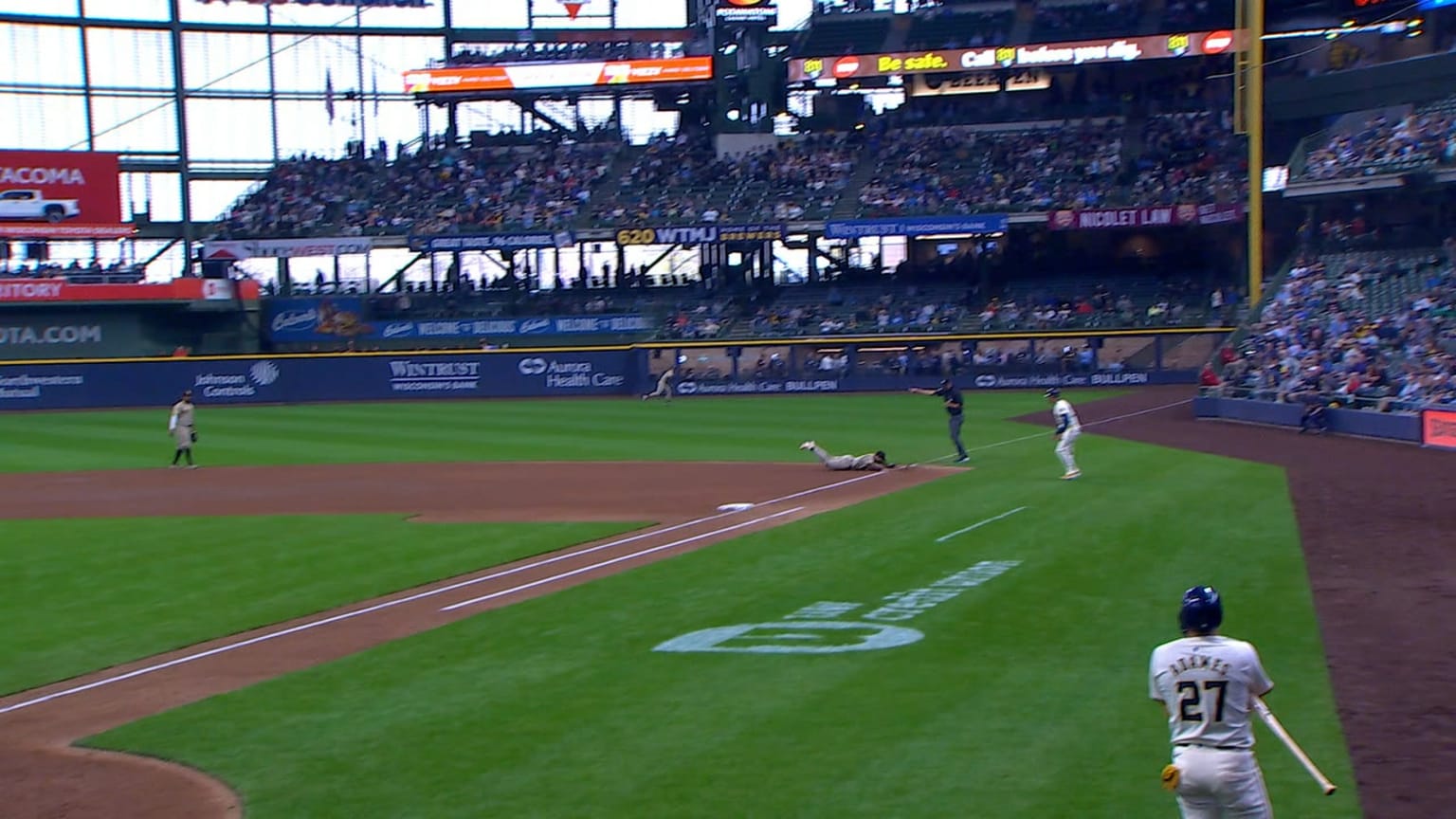 Matthew Batten's diving play preserves no-hit bid | 04/17/2024 | San ...