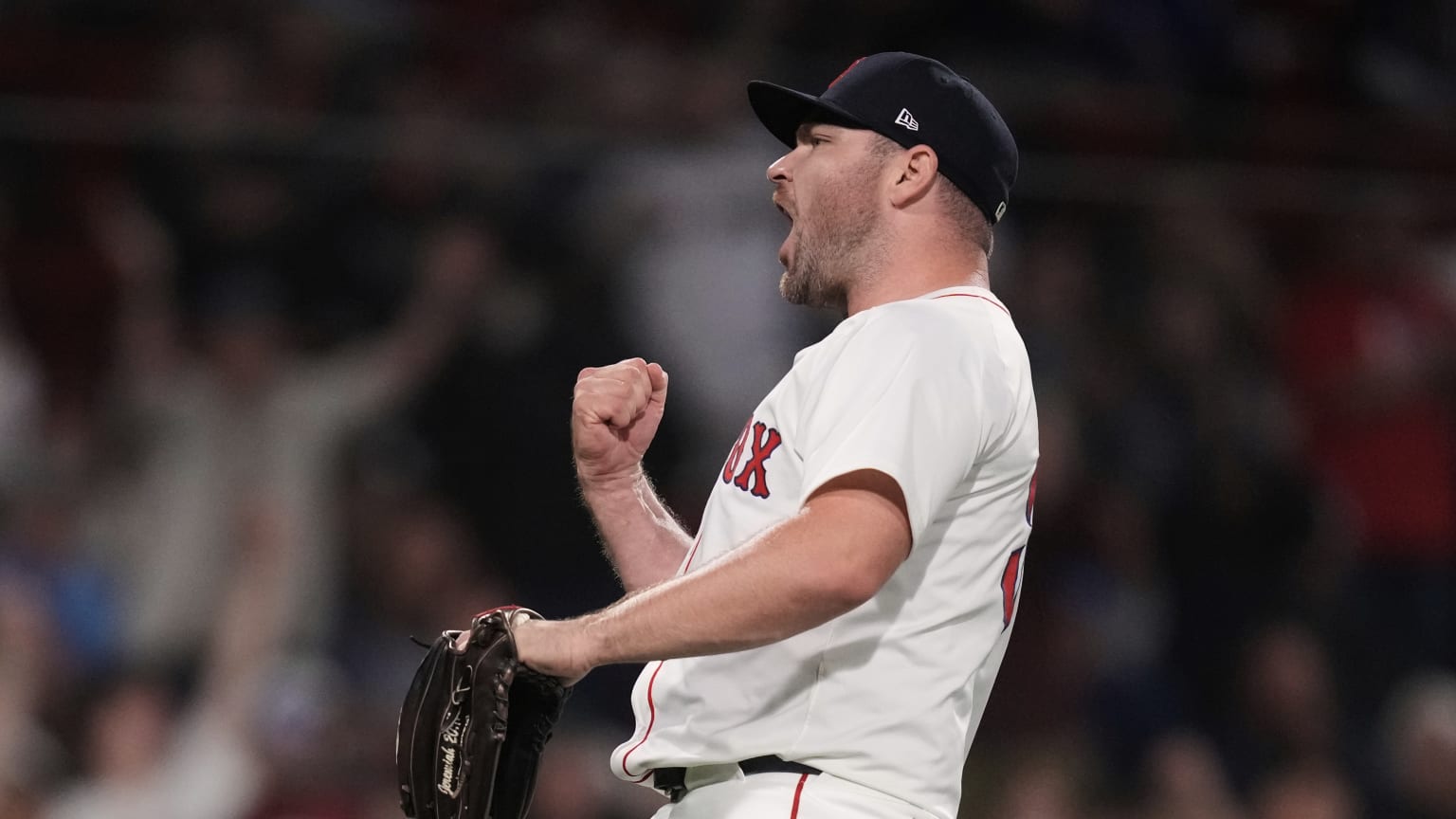 Liam Hendriks gets a DP for final outs | 05/02/2025 | Boston Red Sox