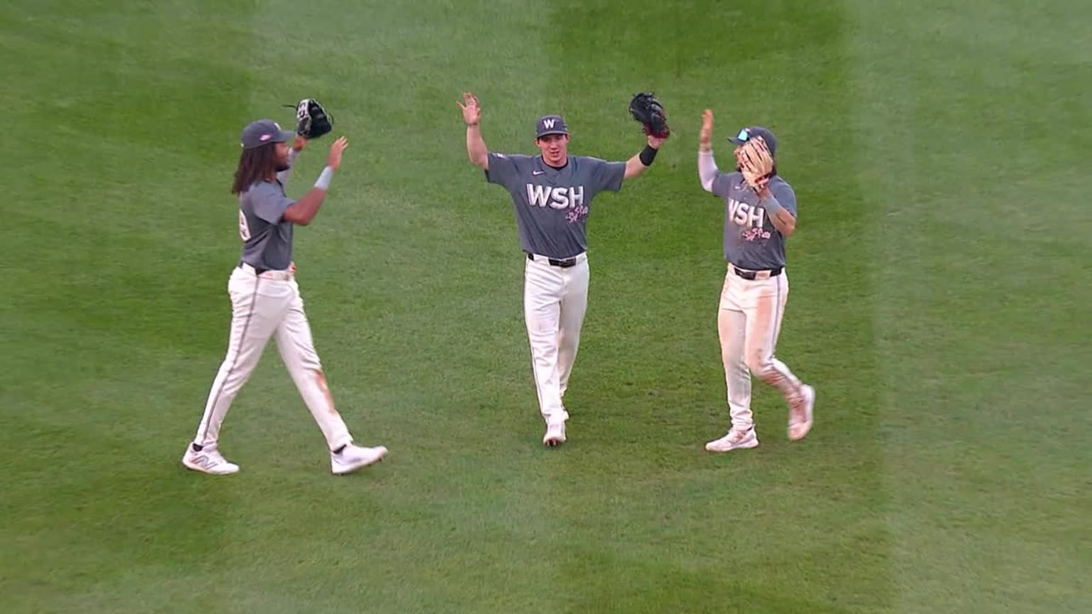 Joey Gallo handles grounder for final out | 09/28/2024 | Washington ...