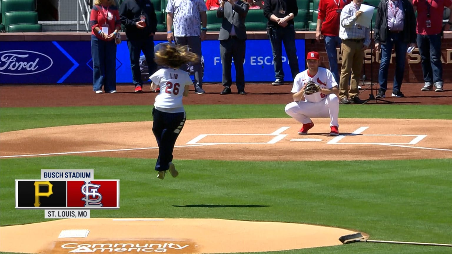 Alysa Liu throws out the first pitch in St. Louis | 05/08/2025 | MLB.com