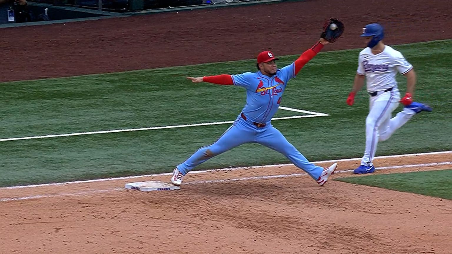 Brendan Donovan ejecuta gran parada de clavado | 31/05/2025 | Los ...