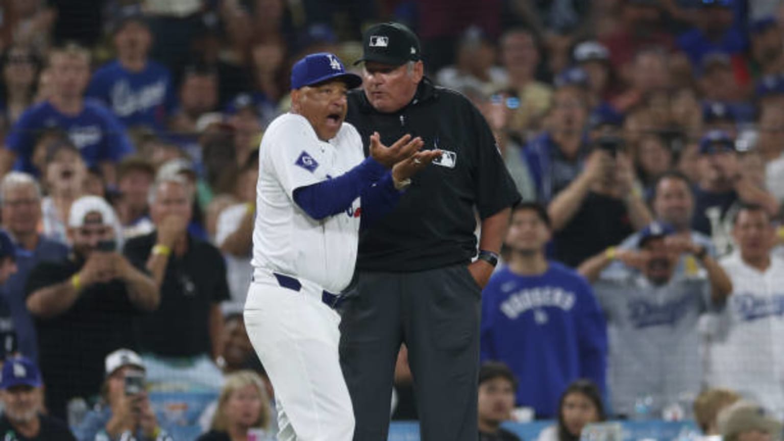 Dave Roberts is ejected after obstruction call | 08/07/2024 | MLB.com