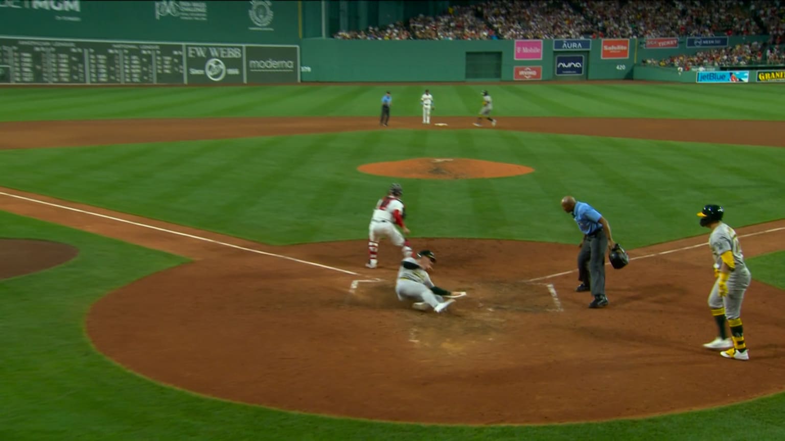 Tyler Nevin's sac fly | 07/10/2024 | Athletics