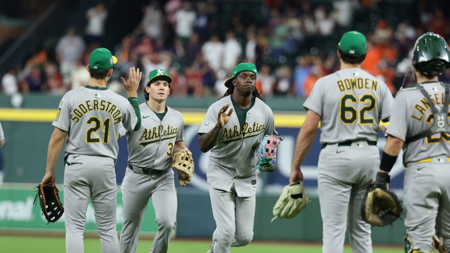 Ben Bowden seals the win | 07/25/2025 | Athletics