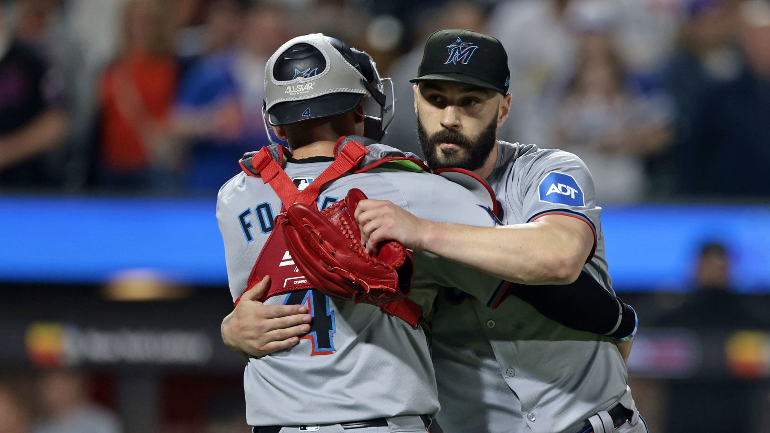 Tanner Scott seals the 4-2 win | 06/11/2024 | Miami Marlins