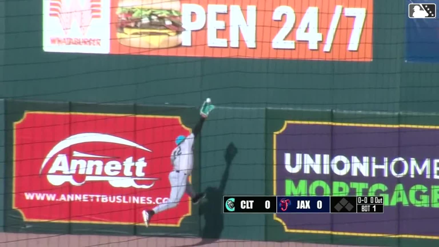 Oscar Colas' jumping catch | 07/03/2024 | MLB.com