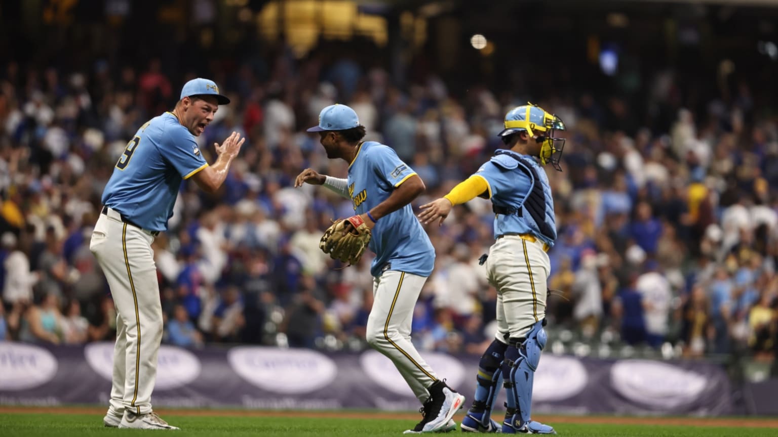 Trevor Megill secures the save in Brewers' win, 4-2 | 06/28/2024 ...