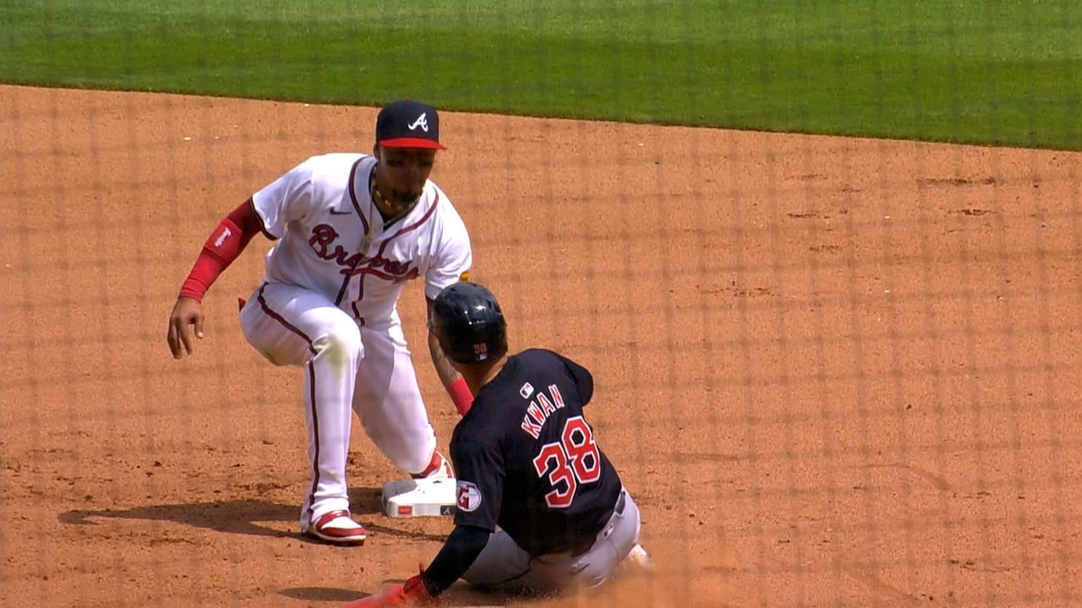 Steven Kwan picked off by Aaron Bummer | 04/28/2024 | Cleveland Guardians