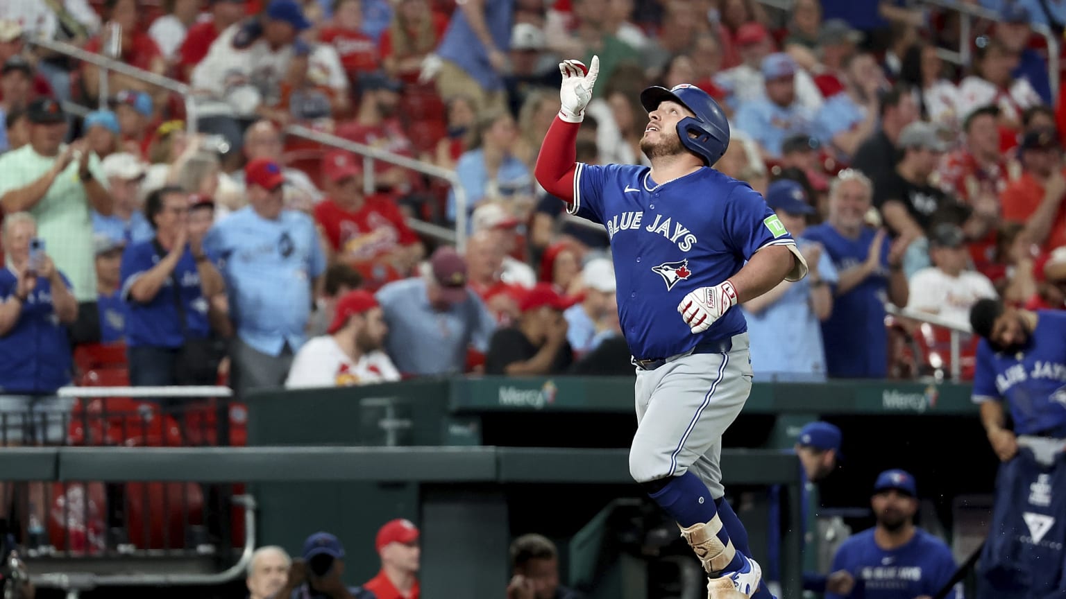 Alejandro Kirk's solo home run (4) | 06/09/2025 | MLB.com